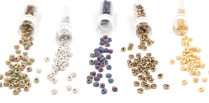 Magatama Beads